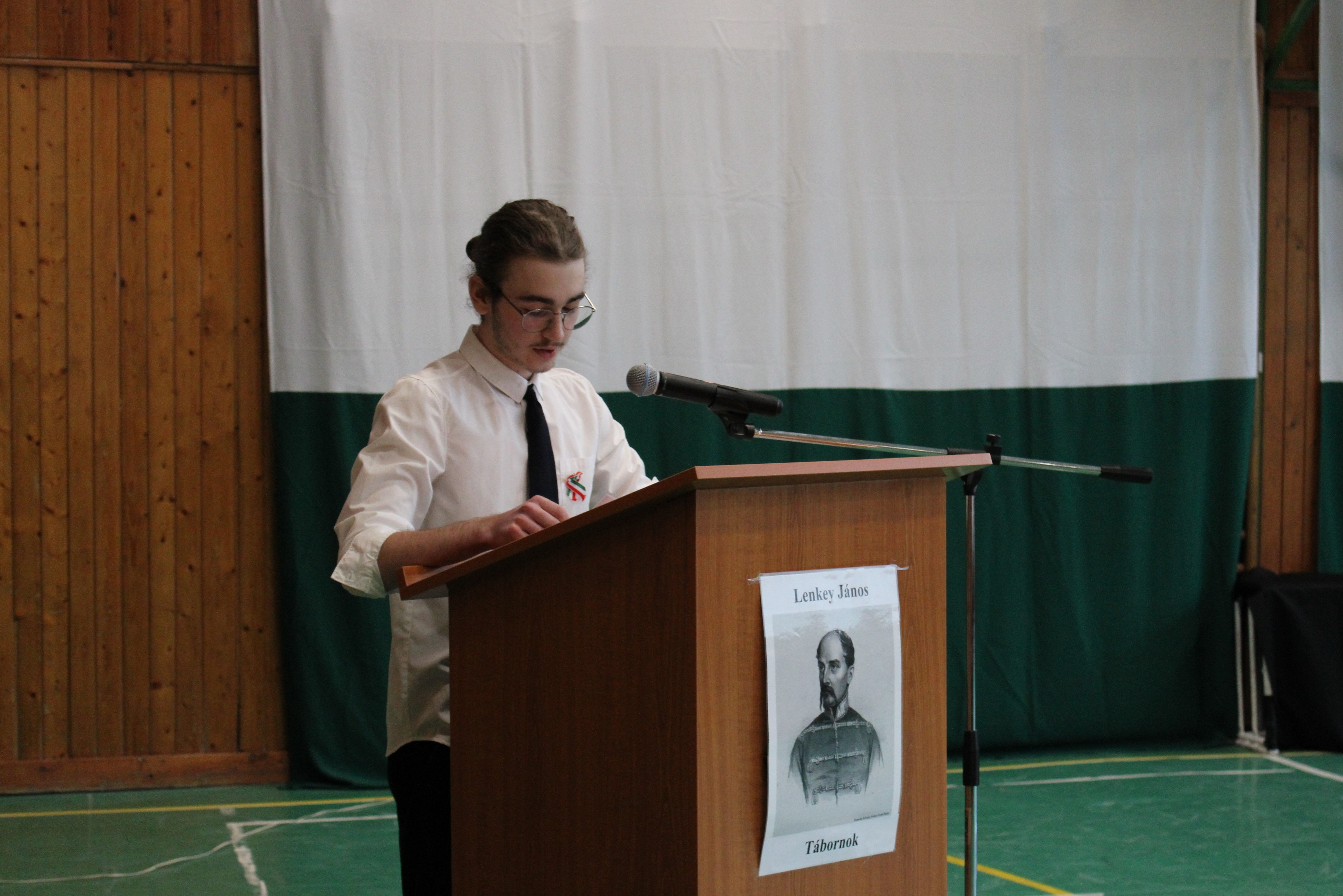 Március 15. – ünnepi megemlékezés | Hírek | Heves Vármegyei SZC ...